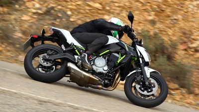 Kawasaki Z650: prezzo, velocità, scheda e rilevamenti