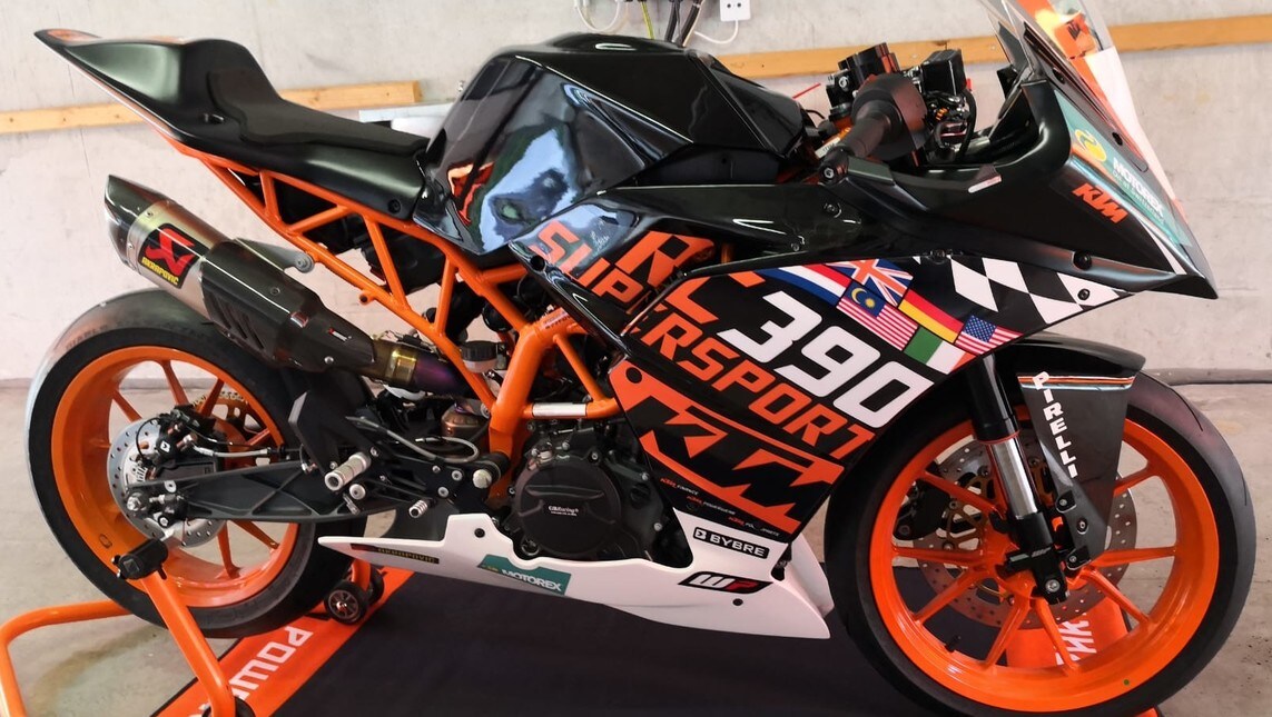 Primo contatto KTM RC 390 R e 390 SSP - LE FOTO - InMoto