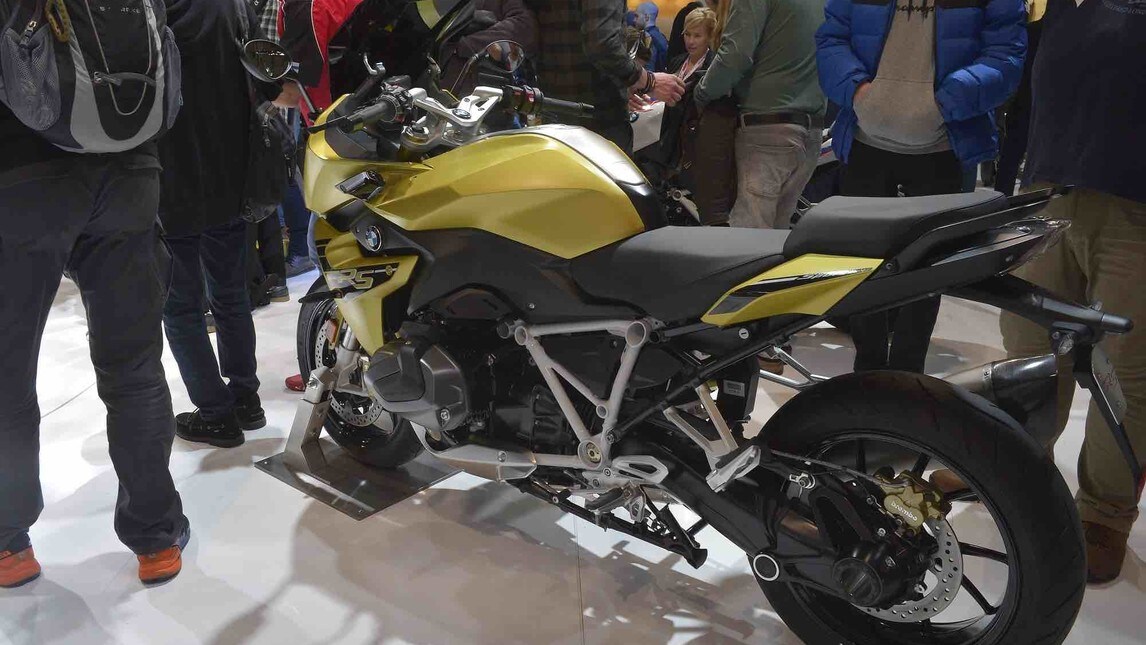 Nuove BMW R 1250 RS e R 1250 R 2019: le FOTO - InMoto