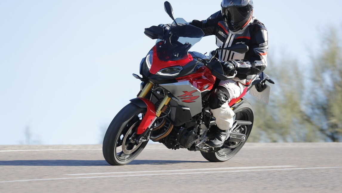 Test, BMW F 900 R e F 900 XR LE FOTO - InMoto