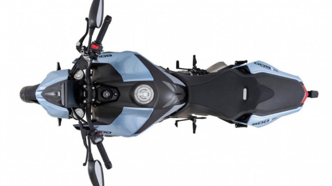 QJ (Benelli) SRK 600 - FOTO - InMoto