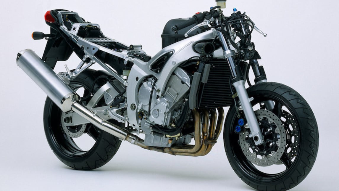 Rewind, Yamaha YZF-R6 '99 FOTO - InMoto