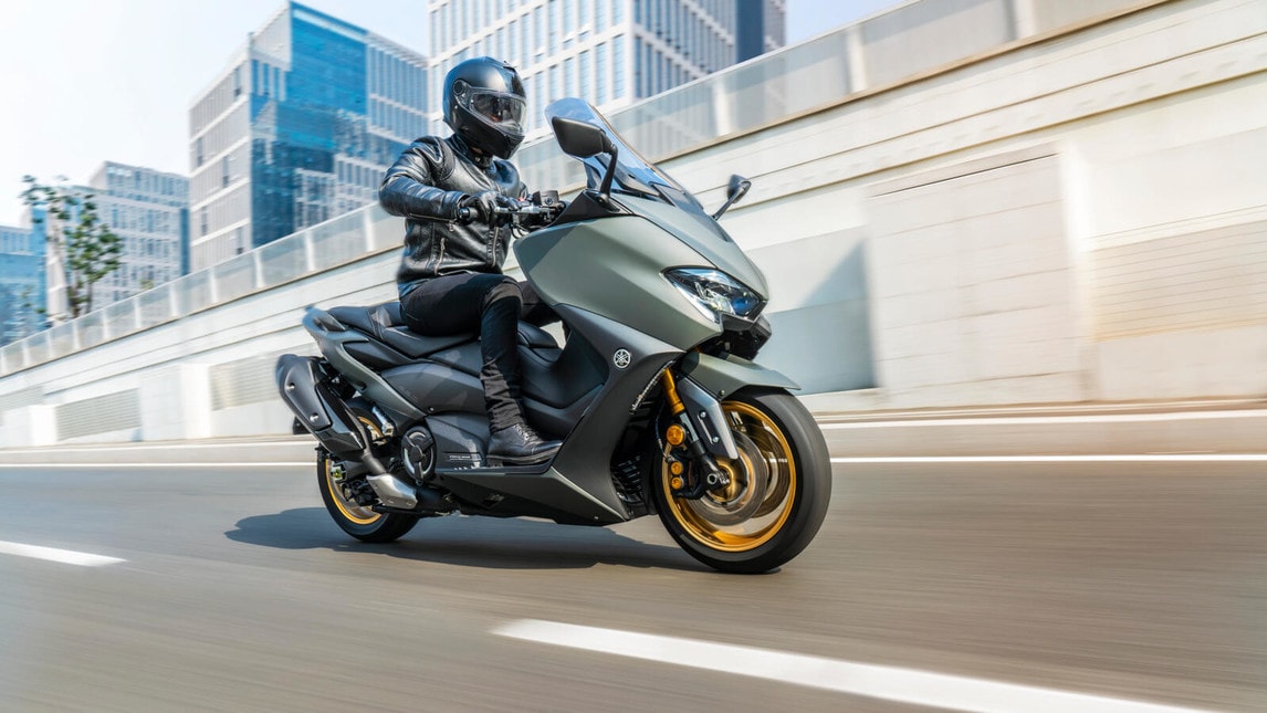 Yamaha TMAX 2021 FOTO - InMoto