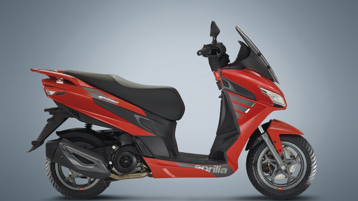 Scooter Aprilia SXR 50 FOTO - InMoto