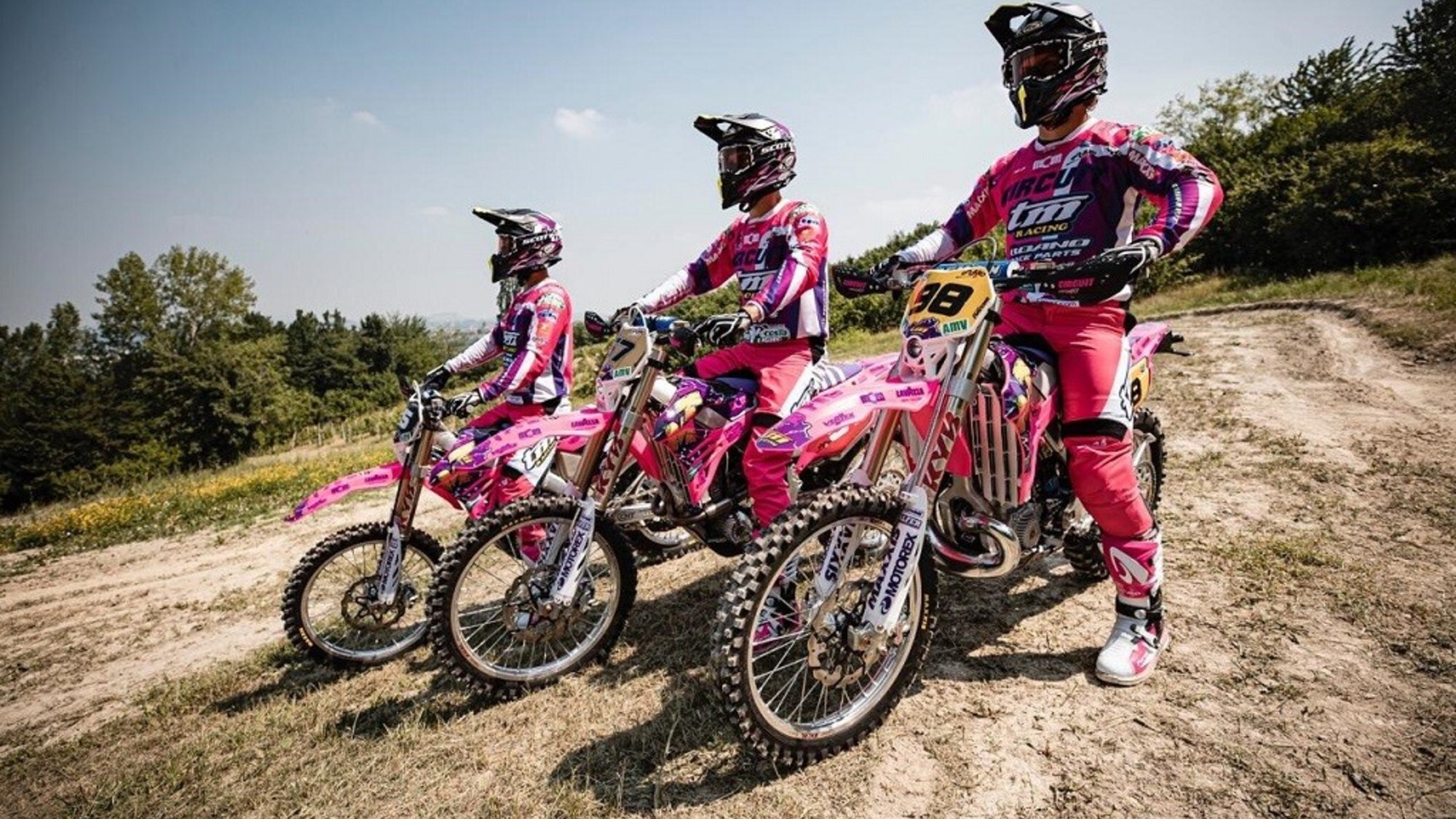 TM Racing, la Pink Limited Edition omaggia il 1983 | InMoto.it