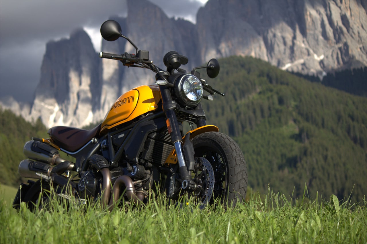 Cosa può imparare un motociclista esperto da un passeggero alla prima ...