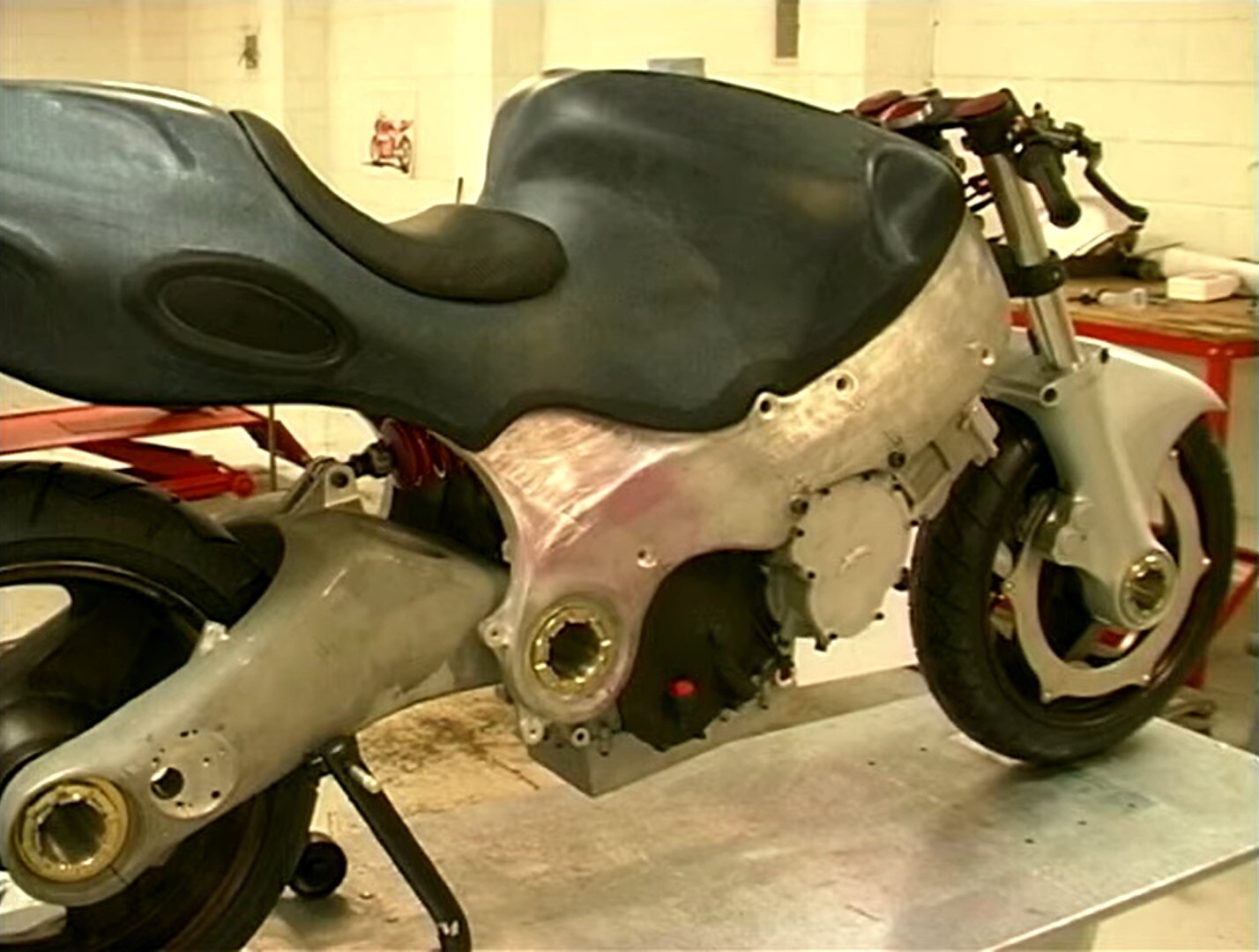 Norton Nemesis: l'assurdo progetto V8 che non vide mai la luce - News ...