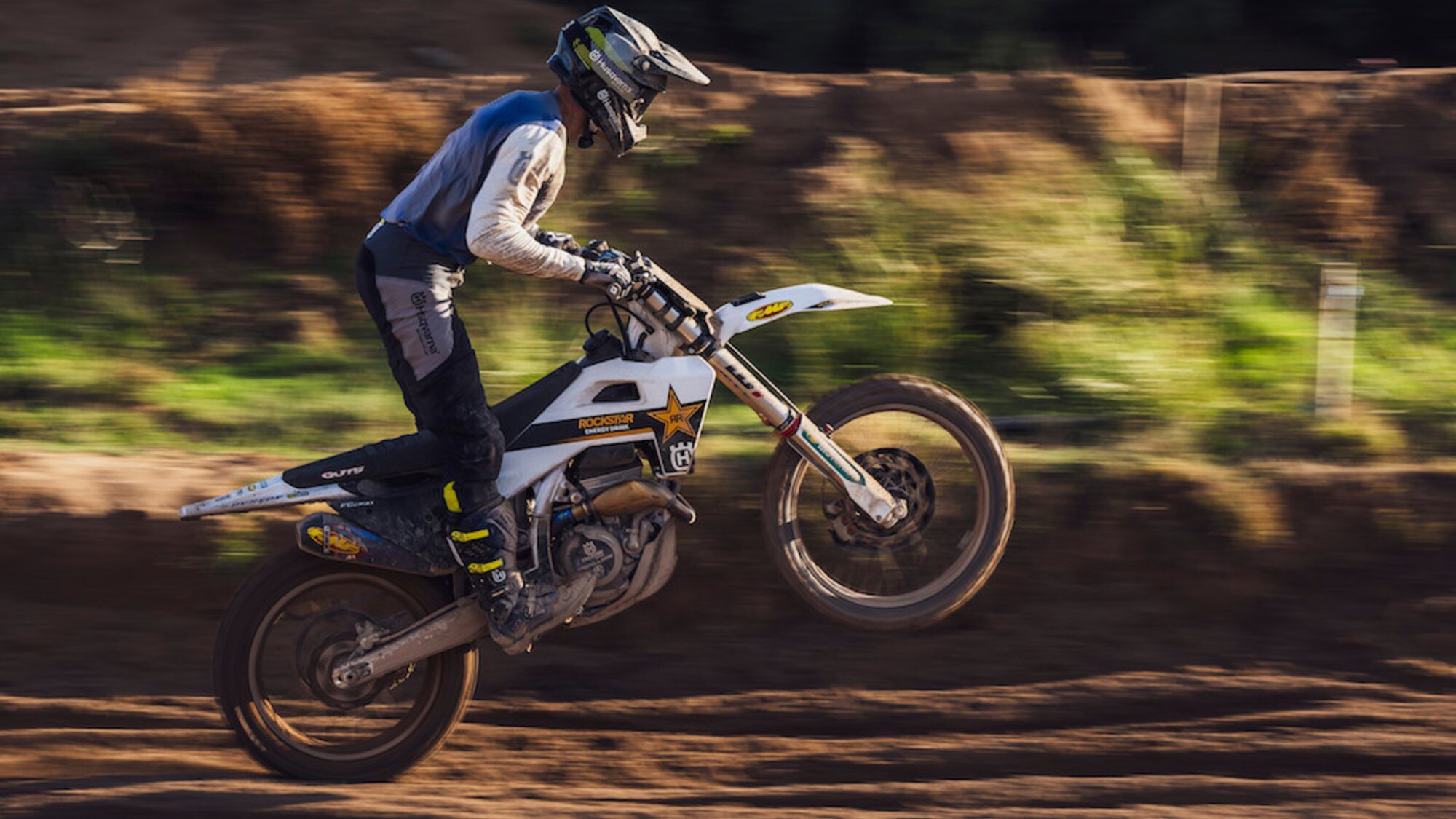 Husqvarna FC 250 e FC 450: le reginette Rockstar Edition si aggiornano ...