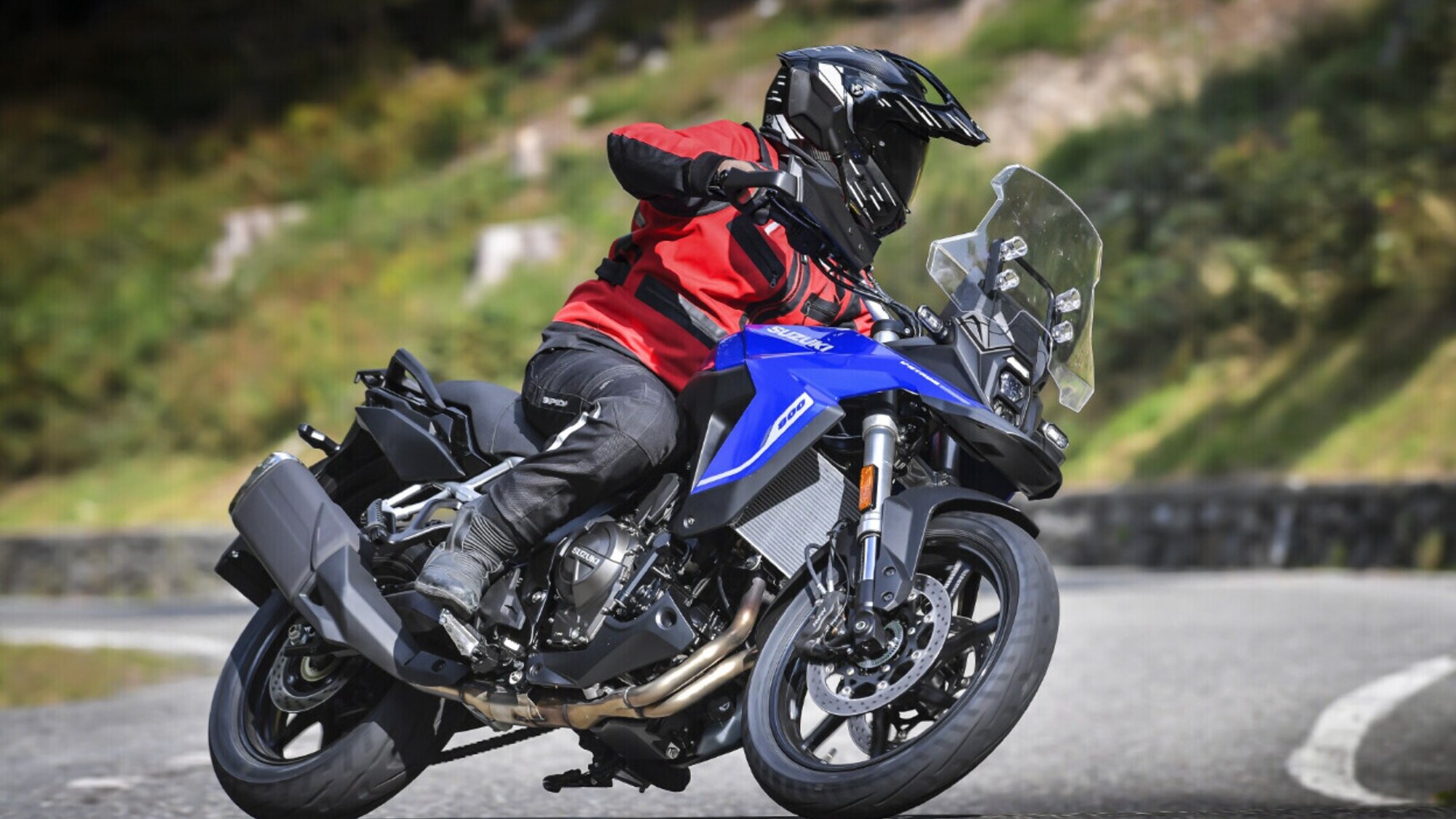 Suzuki, nuova promozione per la V-STROM 800SE: più di 400 euro di ...