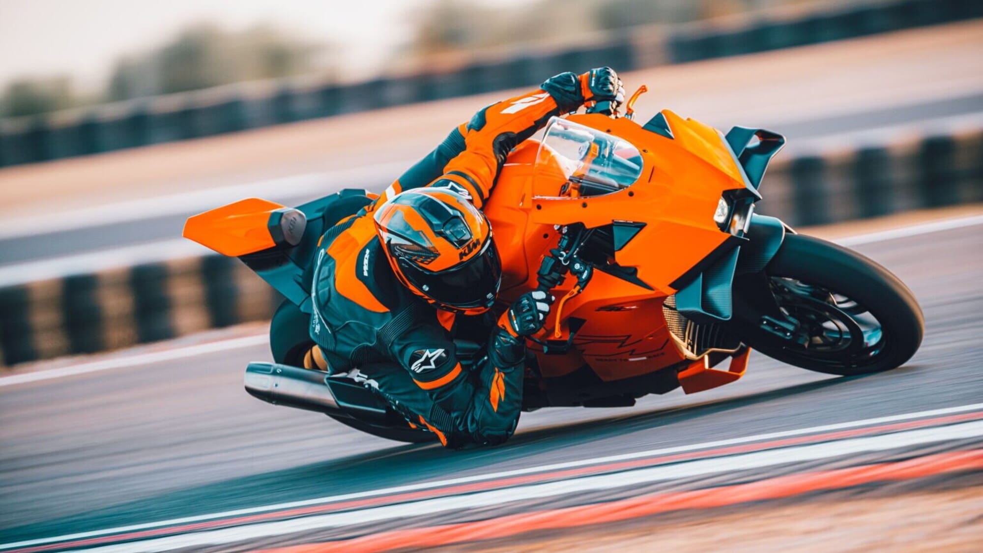 KTM annuncia il nuovo piano produttivo: la 990 RC R in arrivo a ottobre 2025 | InMoto.it