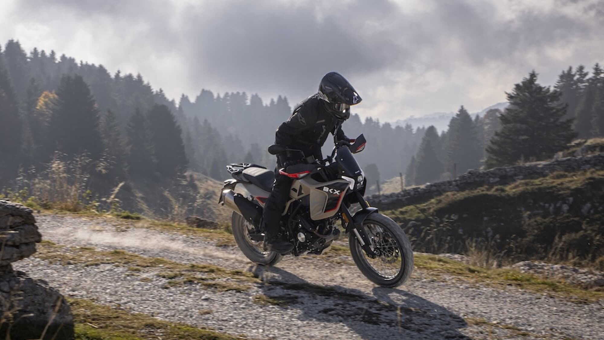 Benelli BKX 125 e BKX 125 S: nasce una nuova generazione di ottavo di ...