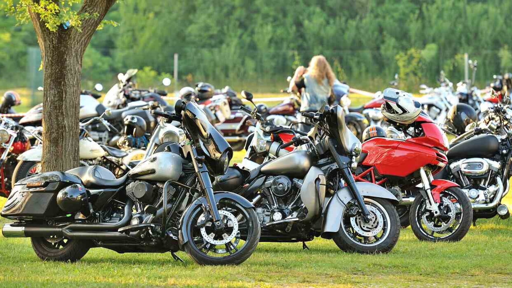 Le moto ci sono ancora, la comunità molto meno: i motoraduni stanno ...