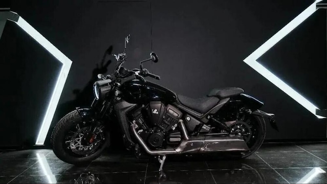 Benda Dark Flag, dalla Cina una cruiser con V4 da 500 cc - News | InMoto.it