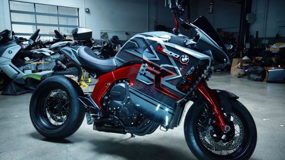 La BMW K 1600 GT si fa... sportiva: ecco la K 1600 R Concept - News ...